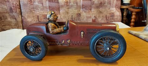 Колекционерска количка Антиквариат Русе Голям колекционерски модел на ретро състезател