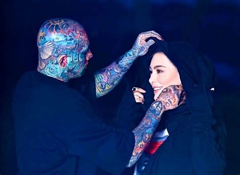 یک روزنامه جزئیاتی از شکنجه سحر قریشی توسط خواننده جنجالی را منتشر کرد