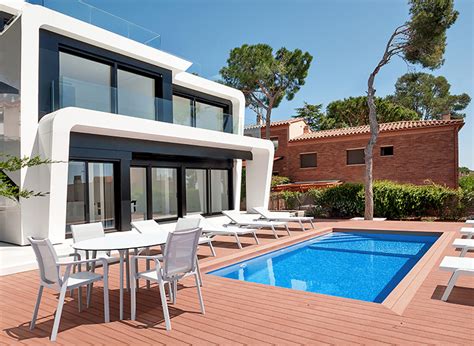 Siesta - Summer Trends from Siesta for Outdoor Furniture