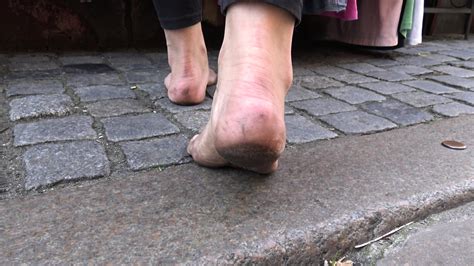Barefoot Walk Eporner