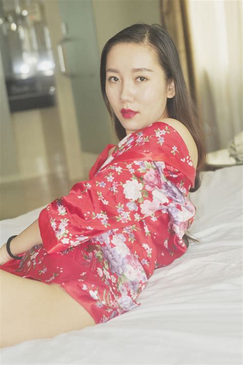 Nude Photo Set Of Chinese Model Ai Jingxiang