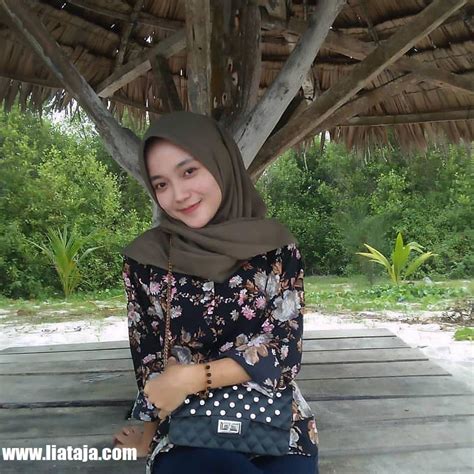 71 Gadis Cakep