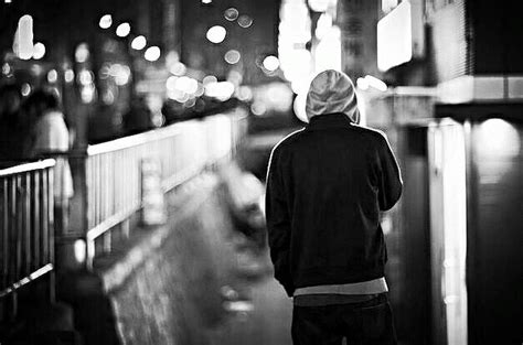 Фото Со Спины Мужчины В Капюшоне 52 фото