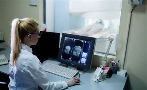 Transforming Healthcare Custom DICOM Viewer Application