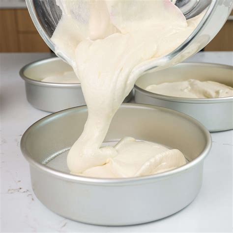 How Much Cake Batter Per Pan Do I Need Easy Guide
