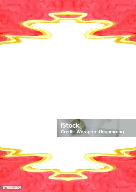 흰색 배경에 빨간색과 금 색 중국 스타일 프레임입니다 수채화 핸드 페인팅 포스터 전단지 배너에 대한 디자인 요소 0명에 대한 스톡 벡터 아트 및 기타 이미지 Istock