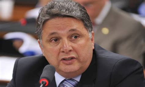 Ex Governador Do Rio Garotinho Preso Pela Pf Giro De Not Cias