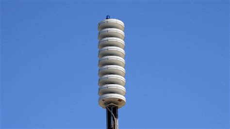 Federal Signal Modulator 8032b Westminster Chimes Birch Bay Wa 06 04 2018 12 00pm Youtube