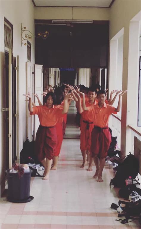 แป๊ปๆผ่านไปแล้ว 1 ชุมนุมนาฏศิลป์ โรงเรียนนครนายกวิทยาคม Facebook