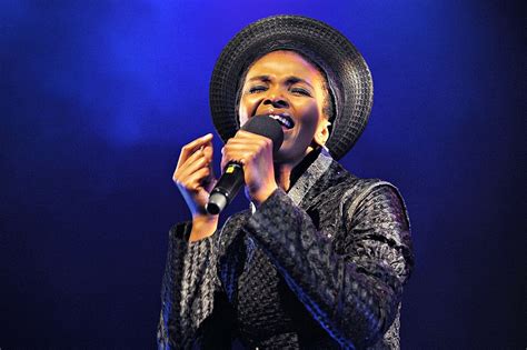 Simphiwe Dana Apologises To Musa Mseleku For Insulting Comments And Mnakwethu Hate
