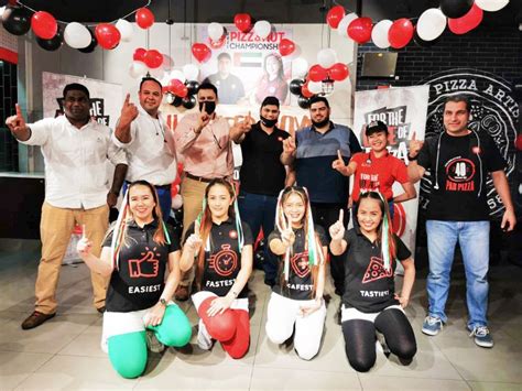 Mohamed El Tahawy On Linkedin Yum Meta Fanofthecore Pizzahut Panpizza Yum Stuffedcrust