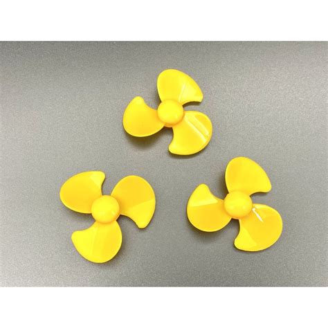 樂意創客官方店附發票小馬達 130電機配套風扇葉 玩具風扇葉 2 0mm孔 直徑50mm 三葉螺旋槳 蝦皮購物