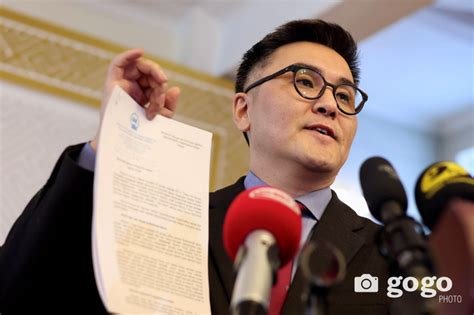 Хууль зүйн сайд О Алтангэрэл бол Ерөнхий сайдын солгой гар