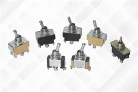 Metal 15a Toggle Switch On Off At Best Price In Mumbai Id 2855648814588