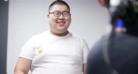 狼隊小胖痛改前非，雙號打上2100，改id自嘲，月光透露ag轉會新瓜 遊戲内參