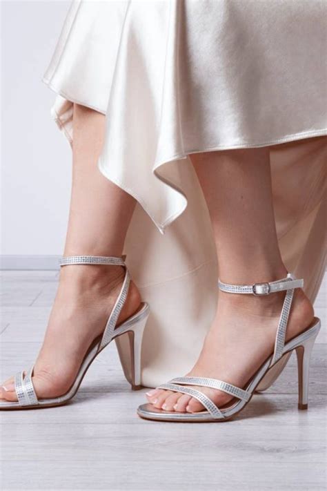 Adele Dress Code Nine