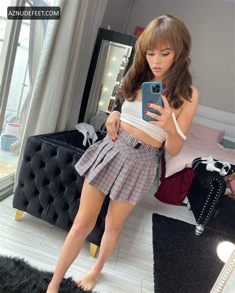 Kate Zoha Feet Aznudefeet