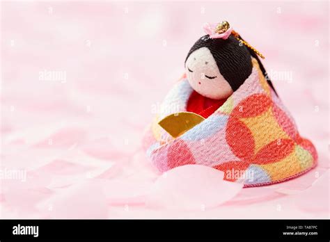 Japanese Hina Dolls Stock Photo Alamy