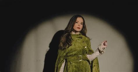 Sierra Hull Celebrates New Set A Tip Toe High Wire With Full Lp
