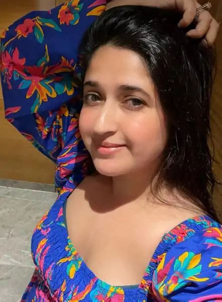 Neha Narang Top 20 Hot Pics And Photo
