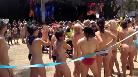 Naked Students Get Ready To Compete In A Marathon Porn Videos