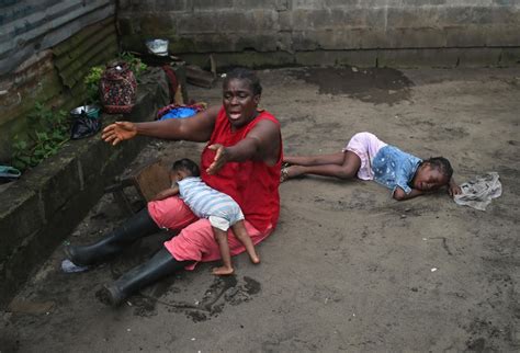 Ebola Victims Photos