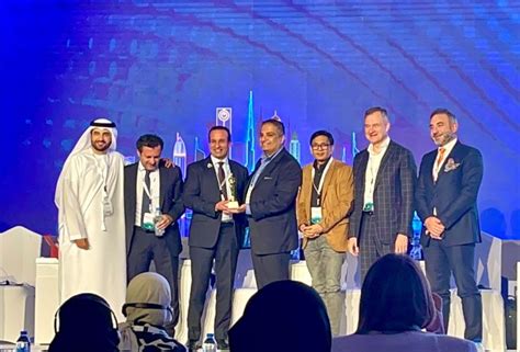 Ahmed Assaf On Linkedin Happy To Share The Trophy With The Cataract Coach Uday Devgan It Was A