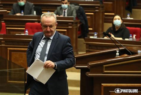 ԿԳՄՍ նախարար Վահրամ Դումանյանը հրաժարականի դիմում է ներկայացրել