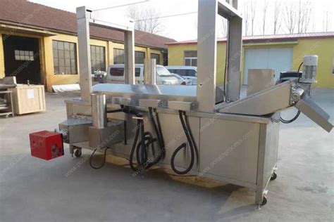 Full Automatic Cassava Chips Frying Machine Cassava Washing Peeling