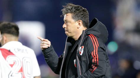 El Impactante Recibimiento A River Plate En Chaco El Gesto De Marcelo Gallardo Y Los Jugadores