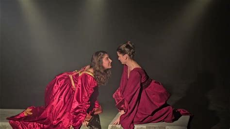 המלך נוטה למות בימוי לירן מימראן משחק עמית אסלן ונגה בן נר Youtube