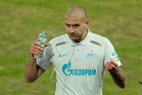 უკრაინელი ფეხბურთელი რაკიცკიმ მითხრა რომ მისი ფეხი რუსეთში აღარასდროს იქნება