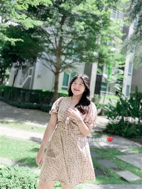 มิติเดรส ลายดอกไม้ แต่งโบว์ตรงอก น่ารัก สดใส เสื้อผ้าสาวอวบอ้วน พลัสไซส์ ไซส์ใหญ่ Natthika