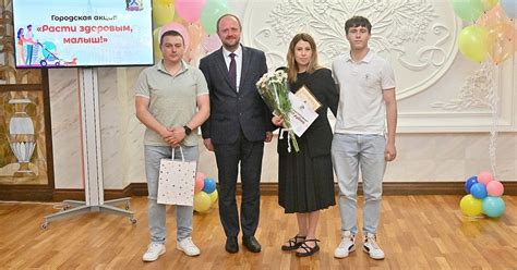 Семья из Хабаровска получила миллион рублей за рождение ребенка 31 мая Новости Mail