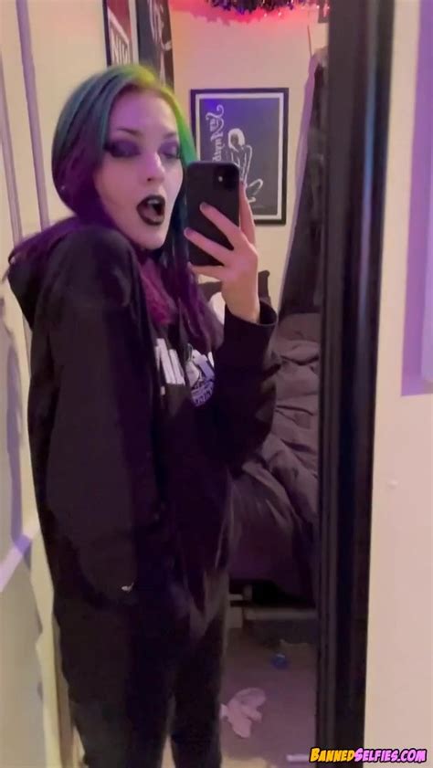 Isabelle 20 Year Old Cheerleader Babe Bannedselfies