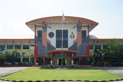 Kriteria Lulusan Yang Bisa Daftar PPI Madiun Sekolah Kedinasan