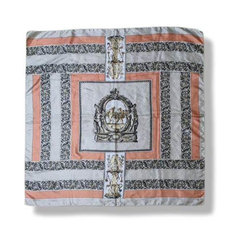 Платок винтаж в стиле барокко — цена 250 грн в каталоге Шарфы Купить аксессуары по доступной