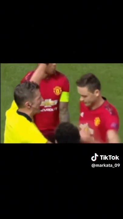 футболистите в днешно време Youtube