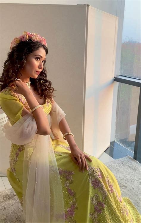 sakshi sakshi devre on threads