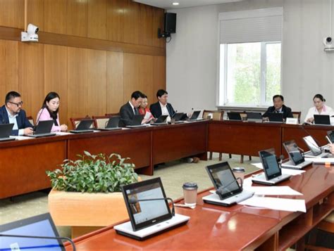 ТБХ “Нэр дэвшигчийн сонсголын тов тогтоох сонсгол даргалагчийг сонгох тухай” Байнгын хорооны