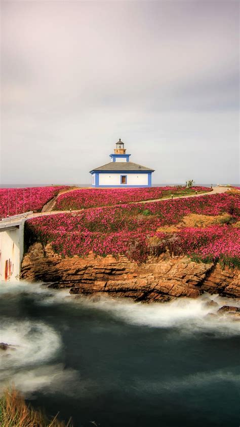 Illa Pancha Lighthouse Backiee