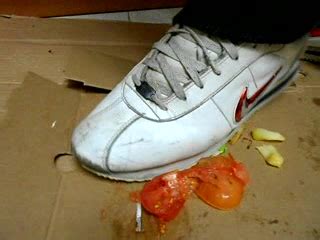 Nike Cortez Deluxe Stomp Burguer Chips And Salad Thisvid Com