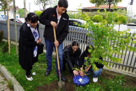 ზუგდიდის 🌍დედამიწის დღესთან დაკავშირებით ზუგდიდის მოსწავლე ახალგაზრდობის სასახლის პროექტების