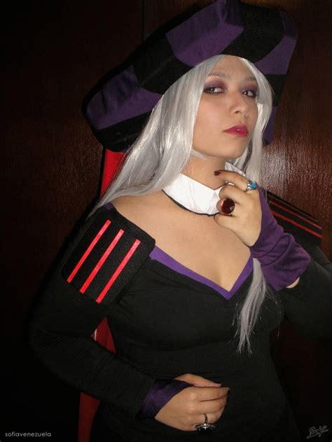 A Gender Bender Cosplay Of Frollo The Evil Guy In Hunchback Of Notre