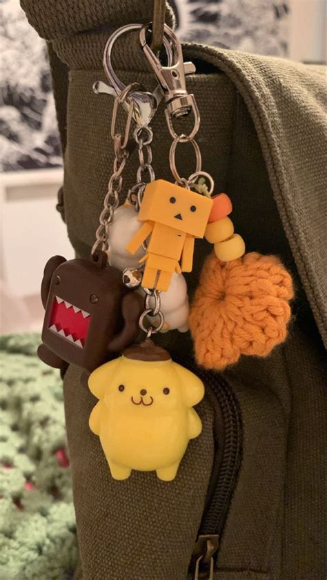 Cool New Keychains Cute Keychain Cute Bags School Bag Essentials