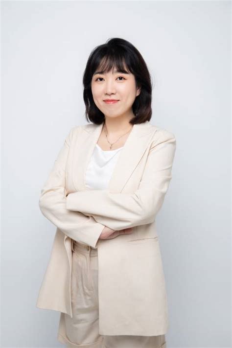 郑灵 律师 诺力亚律师事务所