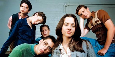5 Tv Shows That Quietly Disappeared Without Official Cancellation