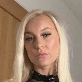 Emily Brooke Nude Leaked Photos And Videos Wildskirts