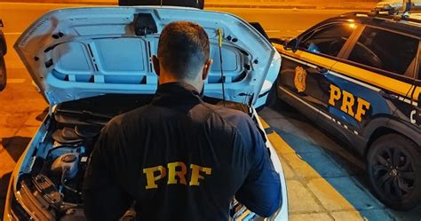 Prf Recupera Carro Roubado No Rio De Janeiro Interligado Online