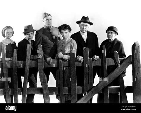 Sergeant York From Left June Lockhart Dickie Moore Gary Cooper Joan Leslie Walter Brennan